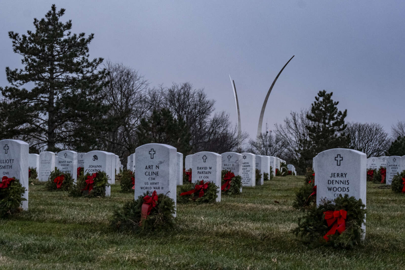 Wreath-laying tradition returns to Arlington National Cemetery next ...