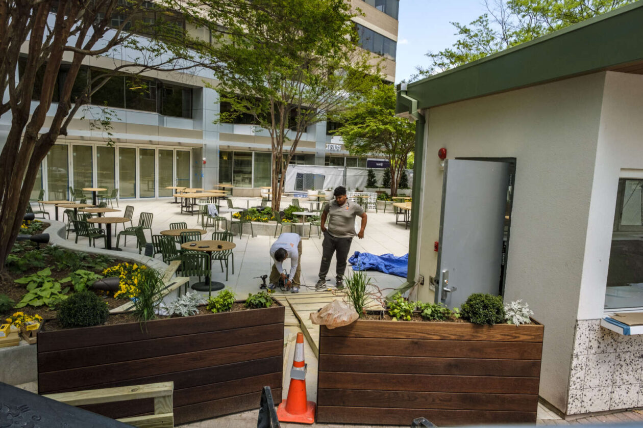 Expansive outdoor cafe and bar in Clarendon is looking to open this ...