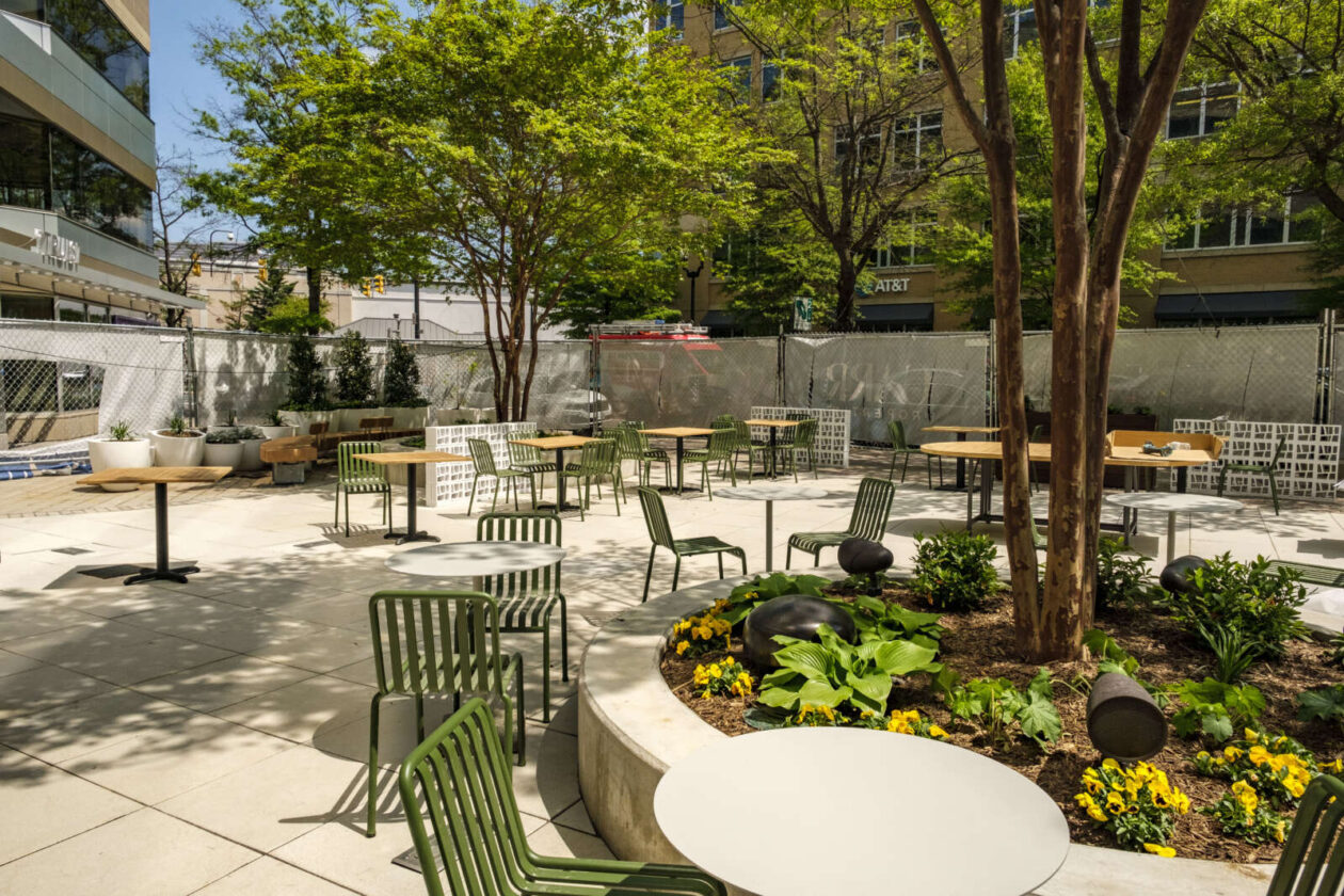 Expansive outdoor cafe and bar in Clarendon is looking to open this ...