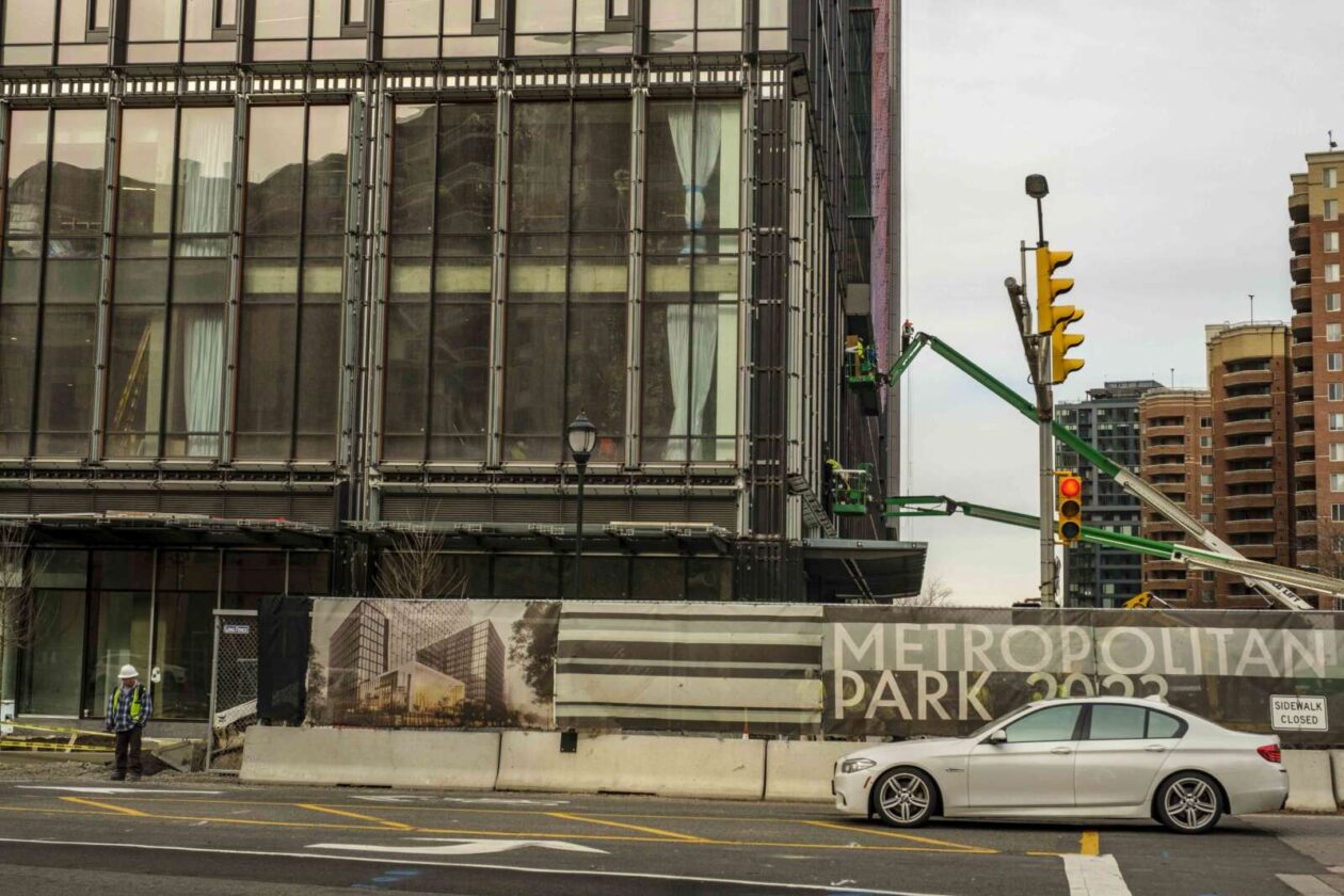 NEW: Amazon says HQ2 office towers and public park will open this ...