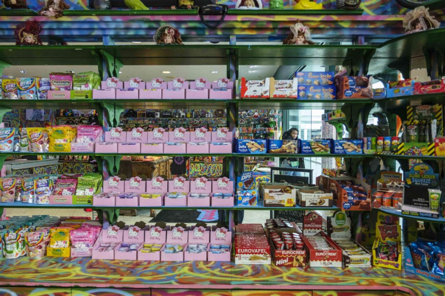 Shop selling snacks “from all seven continents” opens at Pentagon City ...