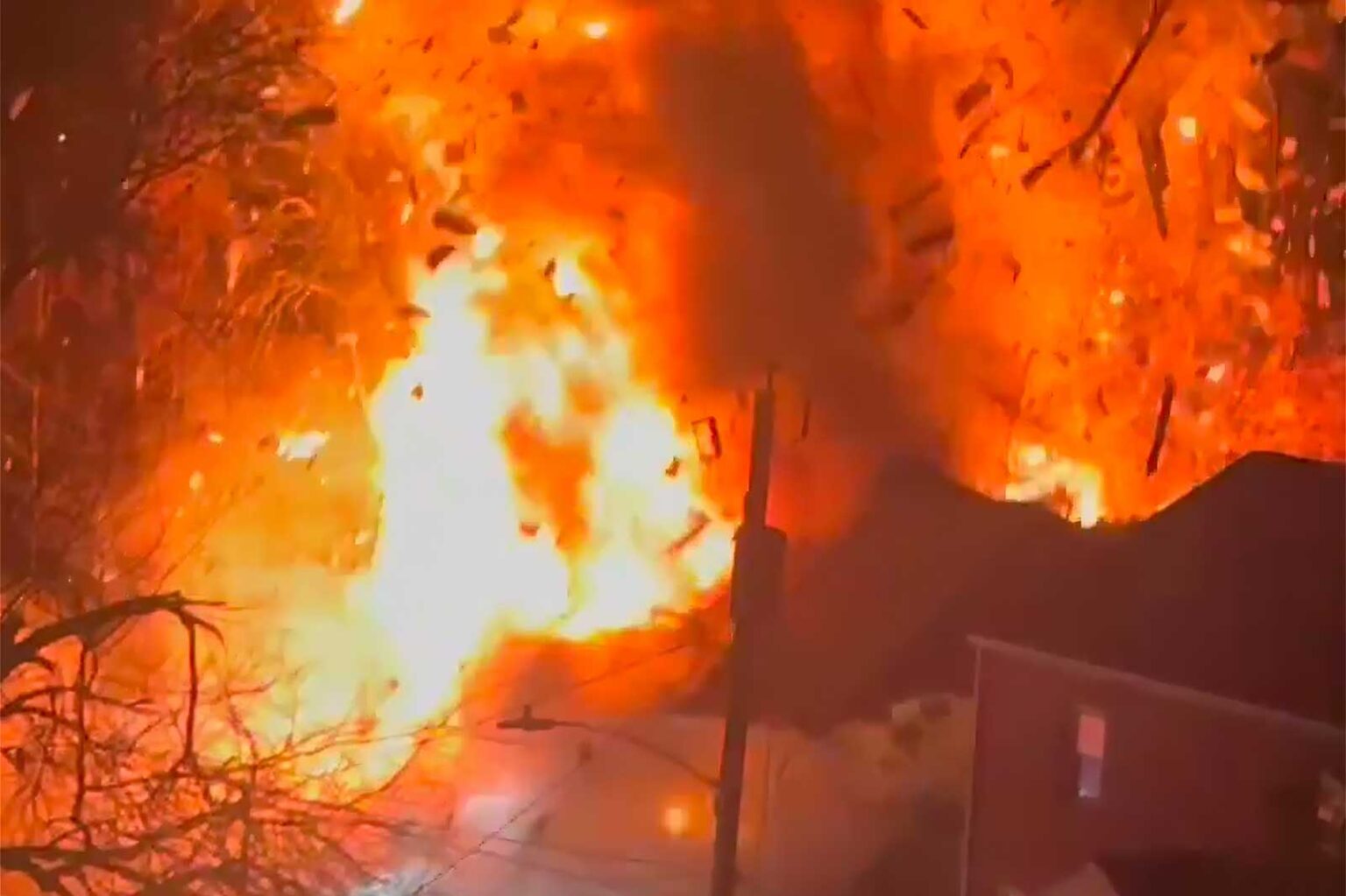 BREAKING: Large house explosion in Bluemont amid police incident ...