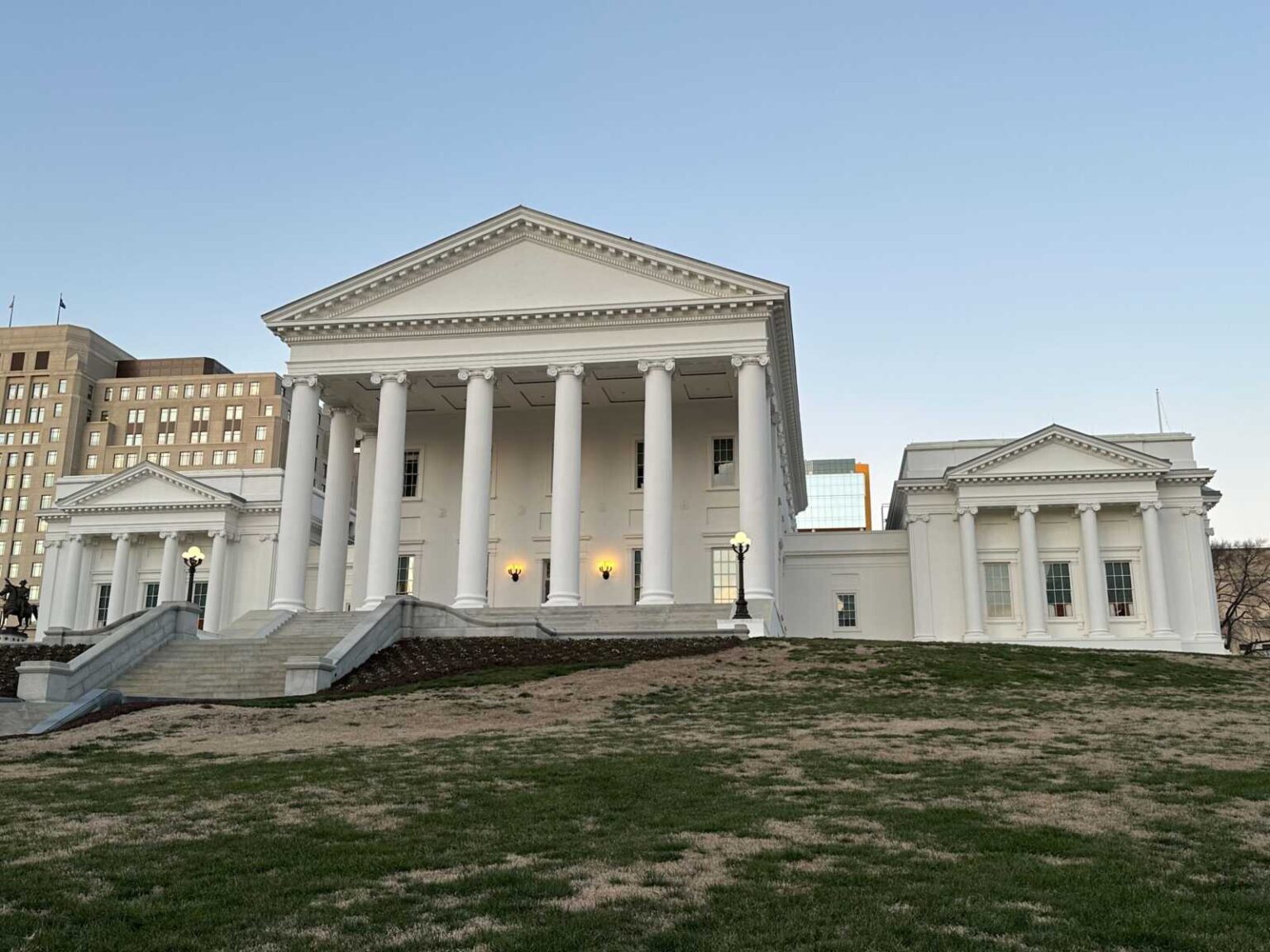 DOJ challenges Virginia laws restricting officer face coverings, ICE ...
