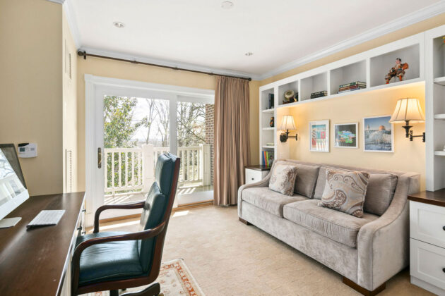 Listing of the Day: 1201 N. Nash Street #102 | ARLnow.com