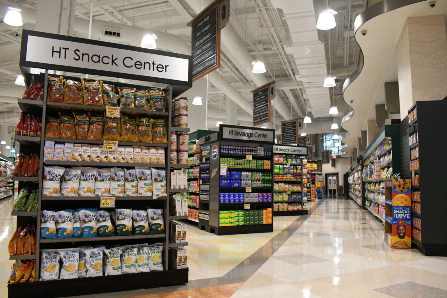 Harris Teeter marks Ballston grand opening with free sampling event as ...