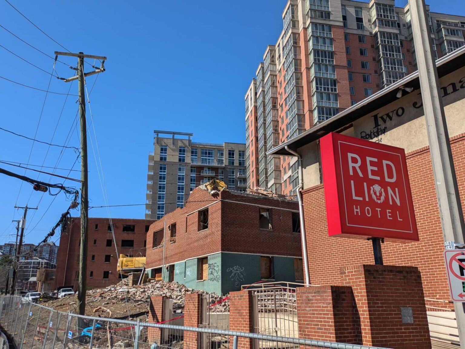 Demolition begins at Red Lion Hotel, with new apartments expected by ...