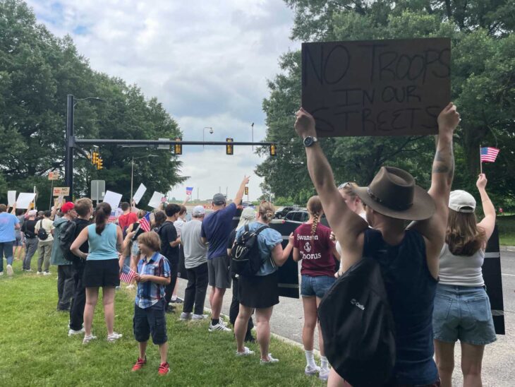 DEVELOPING: Huge ‘No Kings’ crowds protest in Arlington ahead of ...