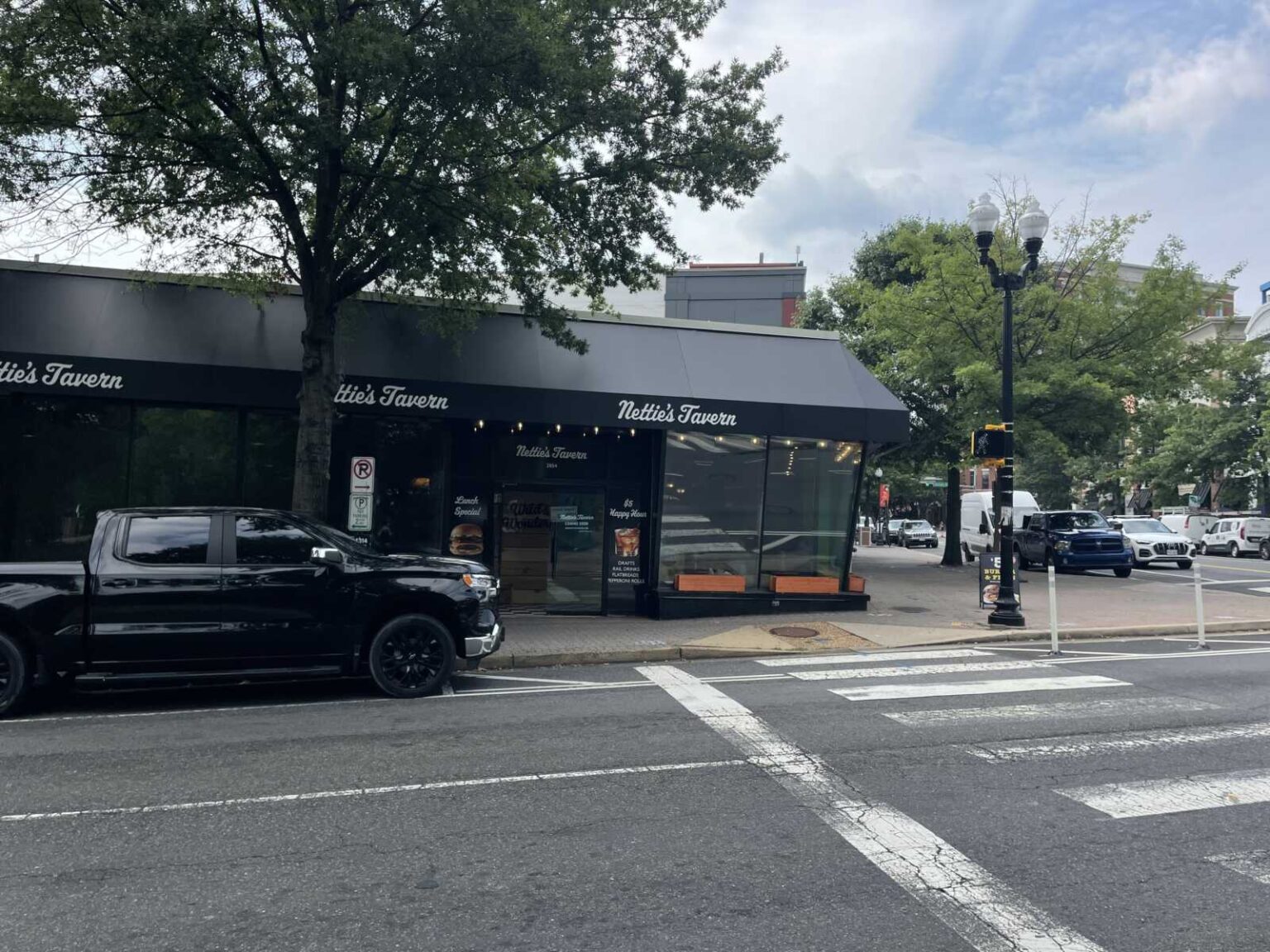 Appalachian and Italian inspired ‘Nettie’s Tavern’ opens in Clarendon ...
