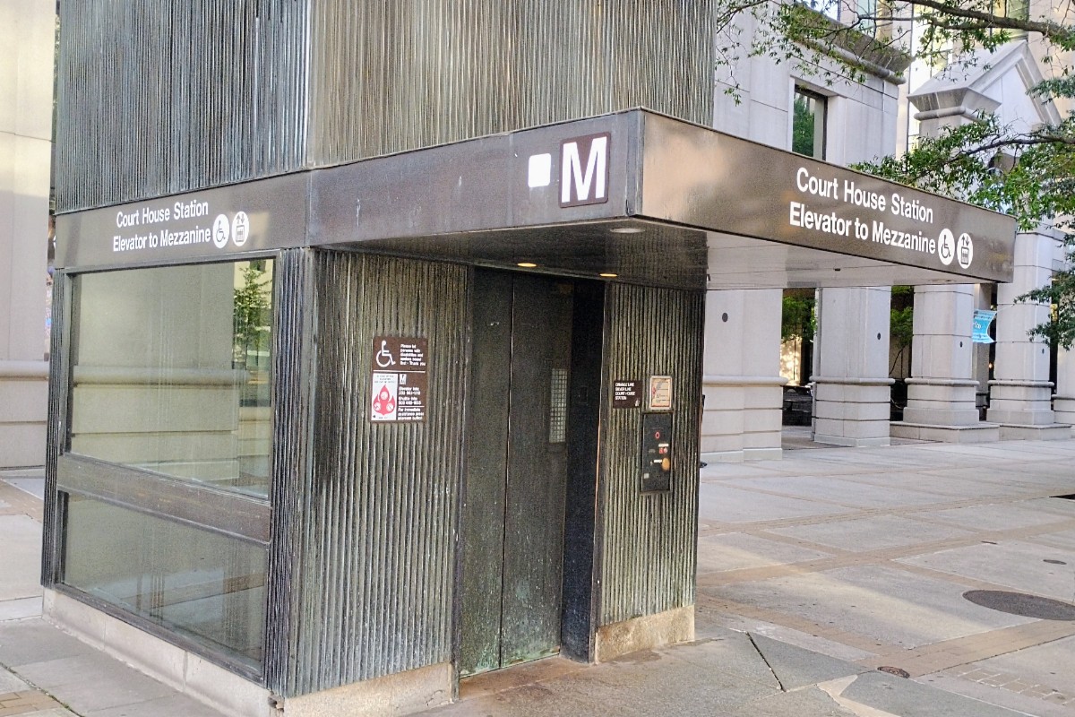 Arlington seeks replacement for ‘creaky’ elevator at Courthouse Metro ...
