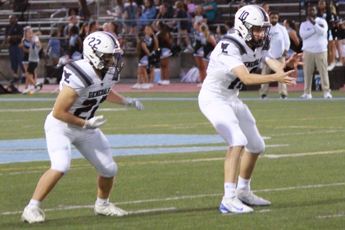 W-L football squad wins 14th straight district game, preps for tough ...