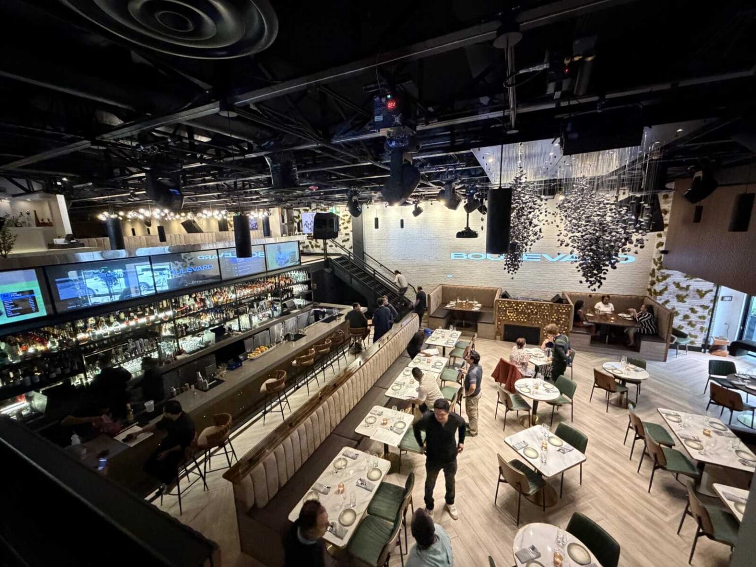 Solset rooftop bar opens in Clarendon atop new restaurant, The ...