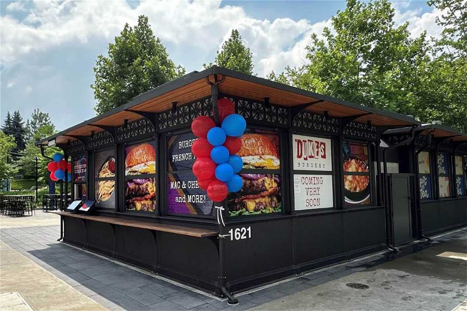 Duke’s Burgers opening Wednesday at Crystal City’s Water Park | ARLnow.com